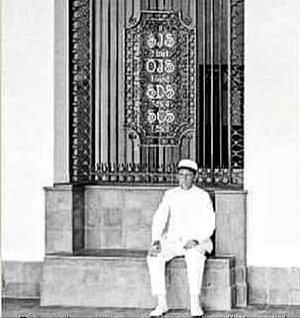 Jejak Kereta Api Semarang dan Surabaya - Begandring