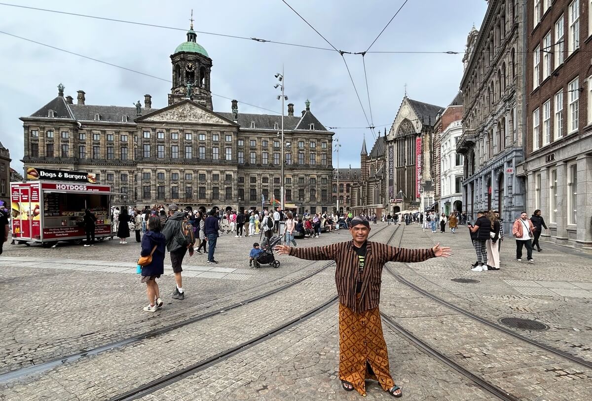 Jelajah Kota Amsterdam Hingga ke Masa VOC - Begandring